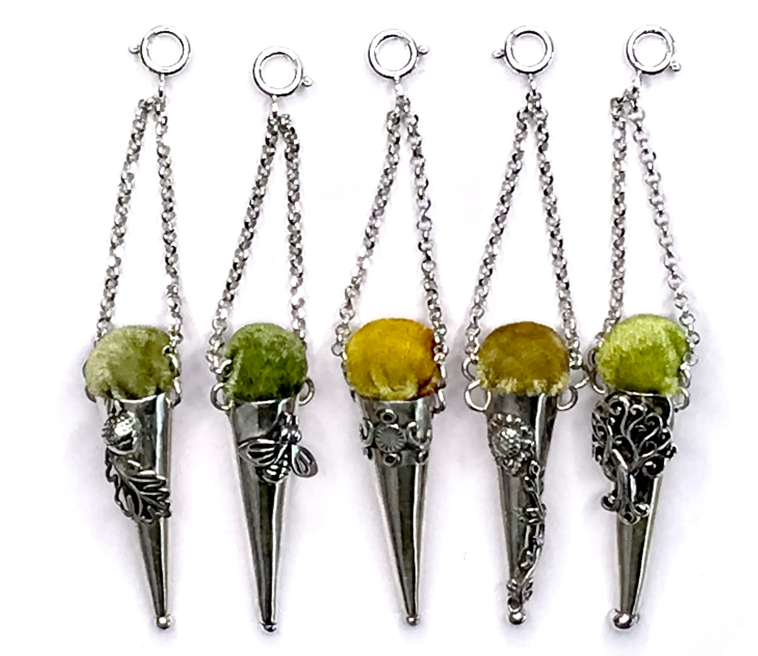 Pincushion Tussy Mussy Handmade - Thimbles for You – ThimblesForYou.com